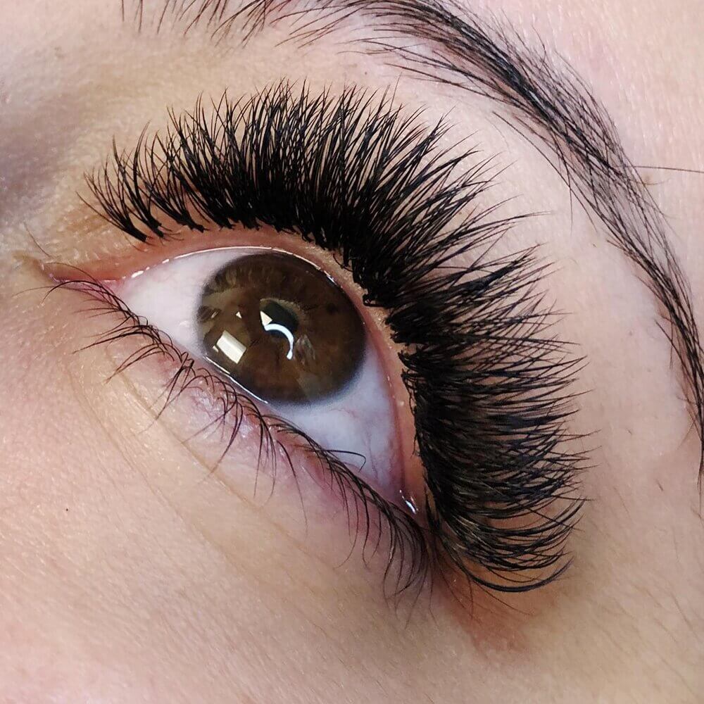 Eyelash Extensions in Montreal | salon Toujours Belle - Coiffure et ...